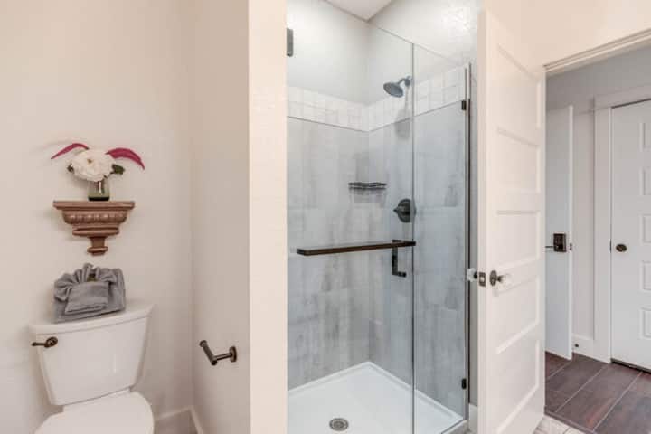 The Ivory Pearl - Nags Head, NC