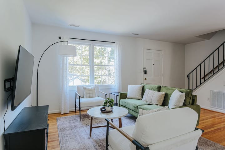 Westerly Haven B: Walk To Scott Stadium! - Charlottesville, VA