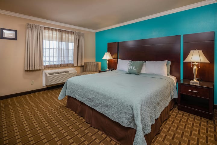 King Standard - Monterey, CA