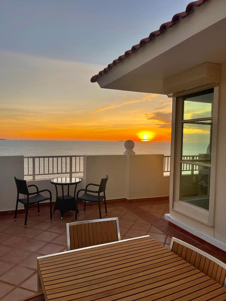 New! Dreamy Ocean View Penthouse Crash Boat Beach - Aguadilla