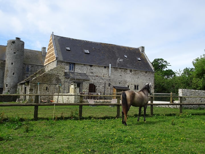 Manoir à Cotentin Avec Charme Historique - Portbail