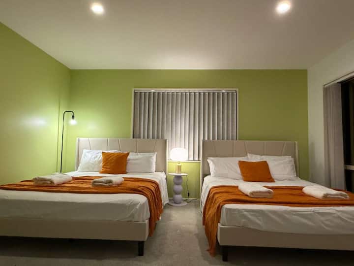 *Family Reunion *Sports Group! 4br Warm & Spacious - Christchurch