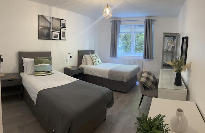 Corporate Comfort - Luxury 2 Bed, Free Parking - Southampton
