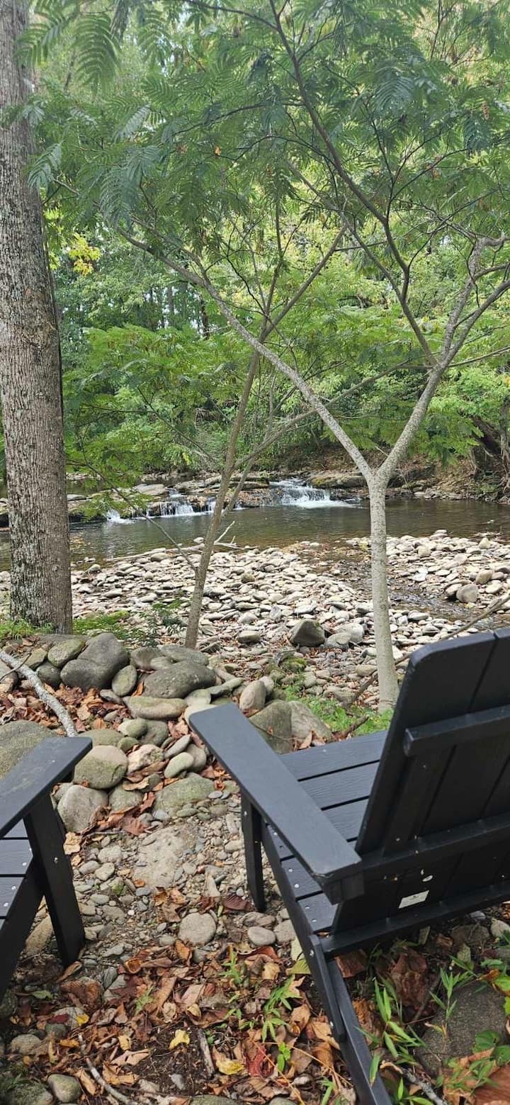 Lot 7 Tiny Home On The River - Cosby, TN