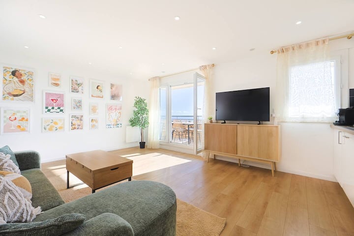 Vue Mer Sublime, Terrasse Ensoleillée Et Parking - Niza