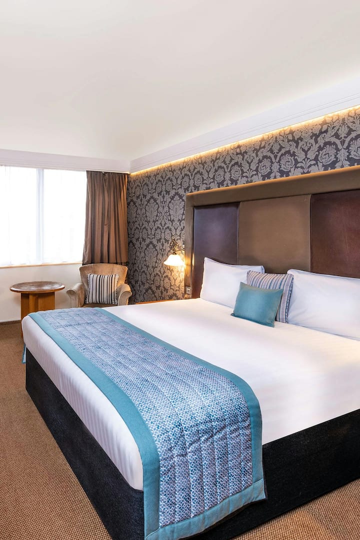 Modern Comfort Meets Historic Windsor - Slough