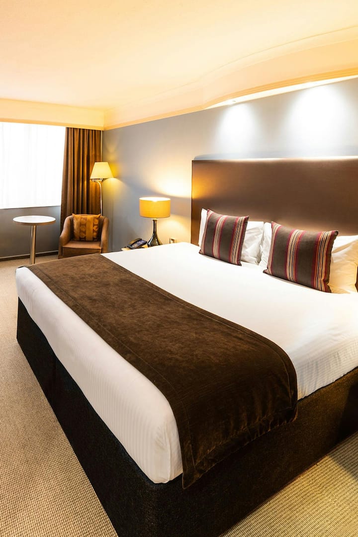 Modern Comfort Meets Historic Windsor - Slough