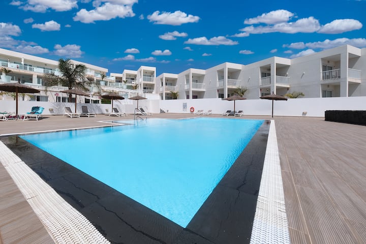 La Docta 112 Senator - Vue Sur La Piscine By Lvh - Costa Teguise