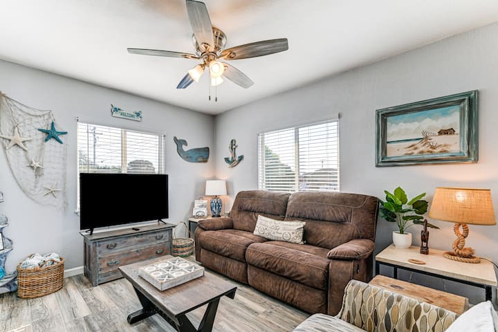 Updated Home 2 Mi To Beach In Crescent City! - Crescent City, CA