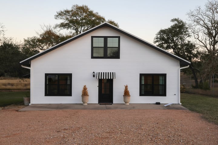 Rest & Relax In The Country | Pool - Round Top, TX