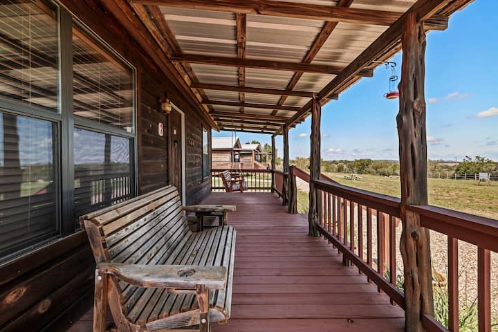Enchanted Rockview Cabin 2 | King Bed - Enchanted Rock State Natural Area, Fredericksburg