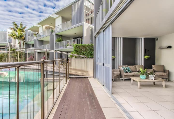 Drift At Casuarina, Swim Up Pool Access - 10 - Kingscliff