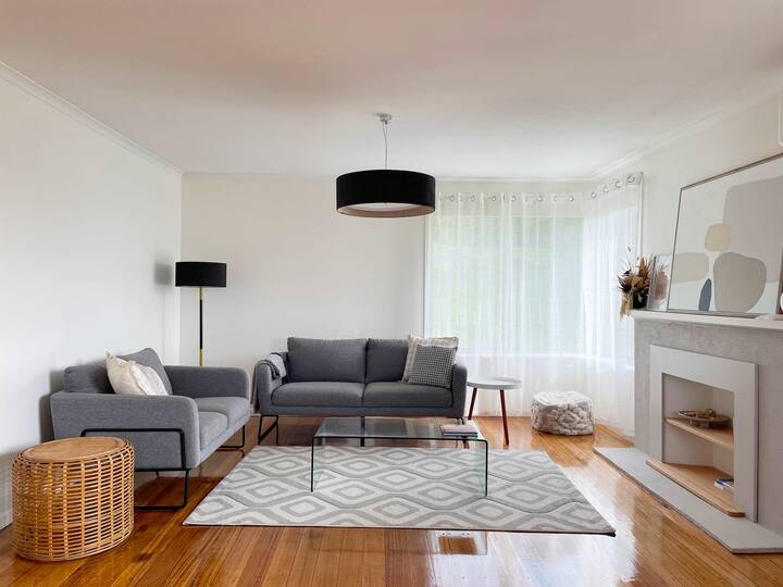 Quarry House - Bright+renovated - Hobart