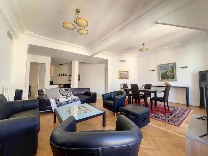 Appartement Lumineux Au Centre Ville - Nice