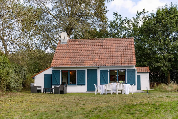 Cosy Bungalow Near The Sea With Car & Bike Parking - Nieuwpoort