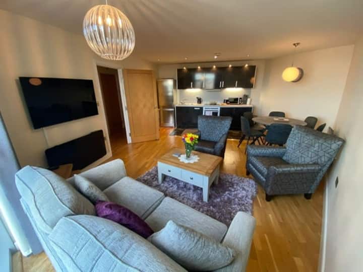 *Modern 2 Bed Apartment In The Heart Of Cardiff* - Cardiff