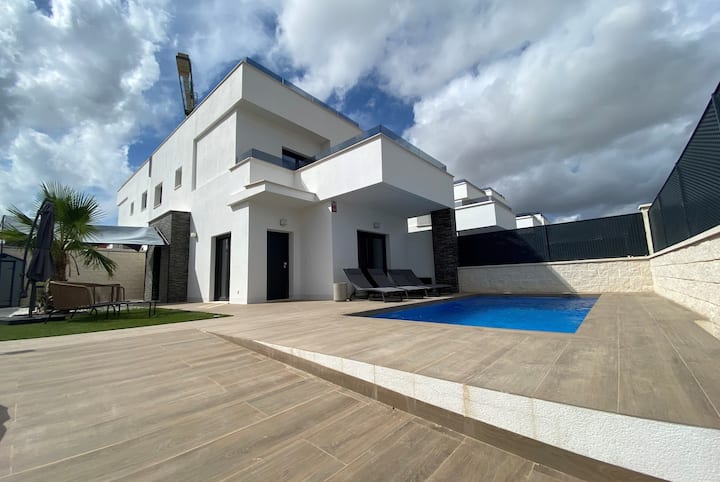 Magnifique Villa Avec Piscine Privée - Golf - Bigastro