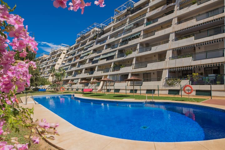 Benalmadena. Vista Al Mar.parking. Piscina - Benalmádena