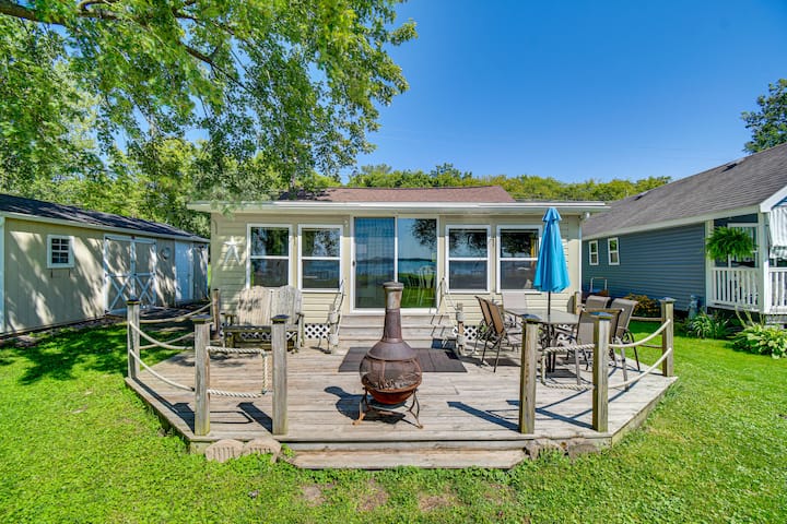 Cayuga Lake Cottage: Private Dock & Deck! - Seneca Falls, NY