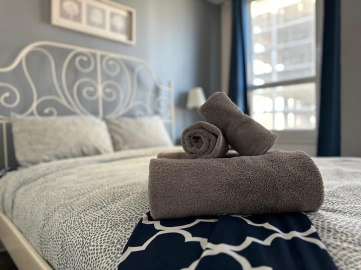 Fully Equipped Studio, Downtown Mtl - Montreal