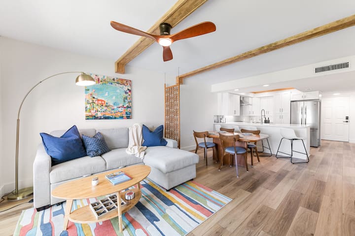 10% Off! Coastal 2br Condo – Steps To Beach - Florida