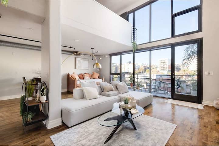 Upscale Modern Spacious Loft In Little Italy - Coronado, CA