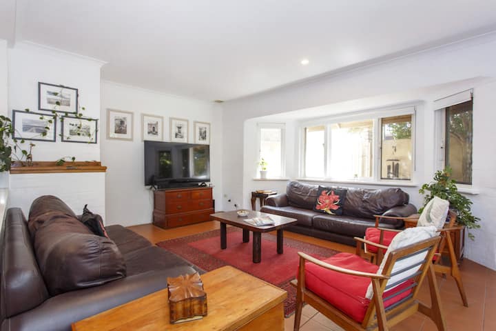 Quirky Hidden Gem - Pet Friendly South Fremantle - Fremantle