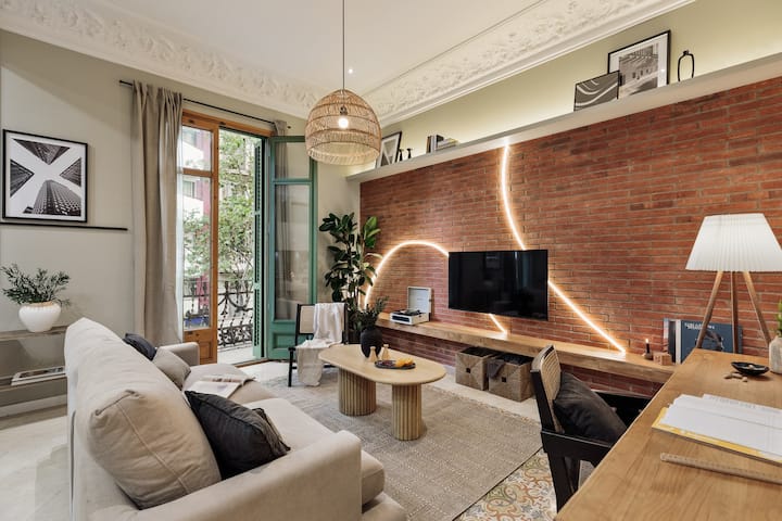 Claes - 2 Bedrooms And Balcony In Sant Gervasi - Sant Cugat del Vallès