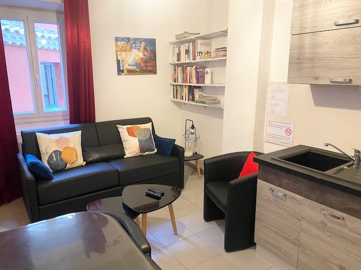Alèzans Nebengebäude Im Zentrum Von Salon De. - Salon-de-Provence