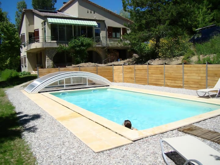Ferienwohnung Mit Gemeinschaftspool Im Diois - Die
