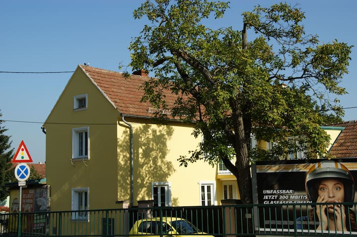 Ferienwohnung In Der Nähe Von Wien - Stockerau