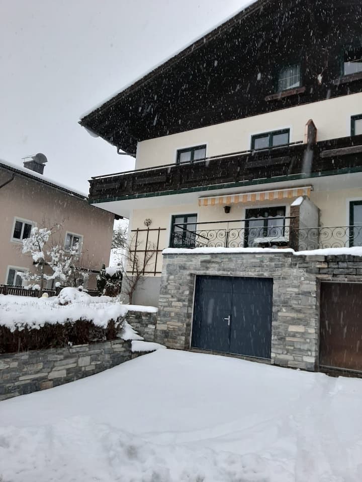 Ferienhaus Haus Bernkogelblick In Goldegg - Goldegg