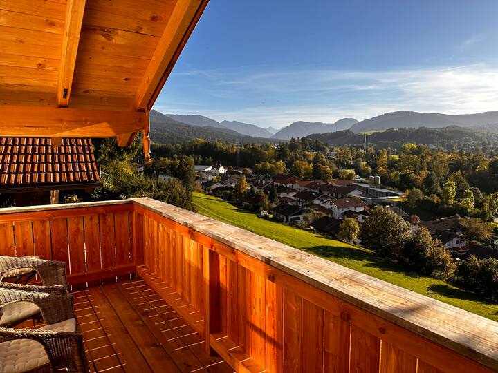 Ferienwohnung, 90m² Mit Küche Und Schlafzimmer - Siegsdorf