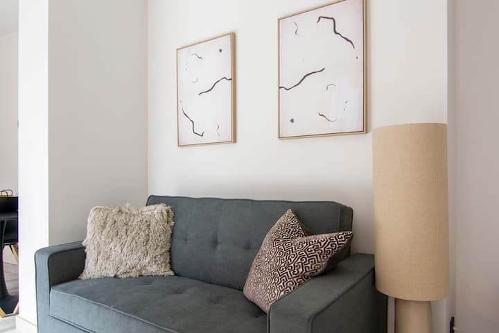 Vlc Host - Luz Casanova B - Valencia