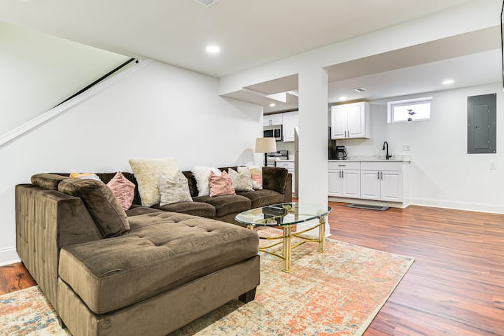 7 Mi To Baltimore: Maryland Gem W/ Shared Yard! - Glen Burnie, MD