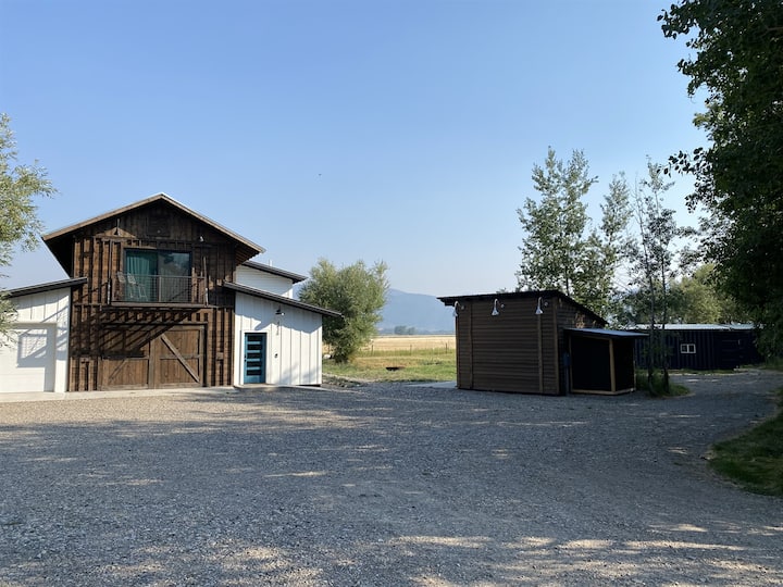 Mountain Retreat W/views | 3 Miles To Msu/main St - Bozeman, MT