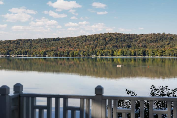 White Bear On Little Glen Lake - Empire, MI