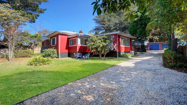 Tullys Hut - Walk To Hikes & Waterfalls - Wentworth Falls