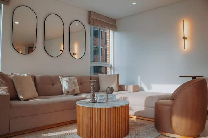 Spacious & Luxurious 3br/3.5bth Condo In Poblado - 메데인