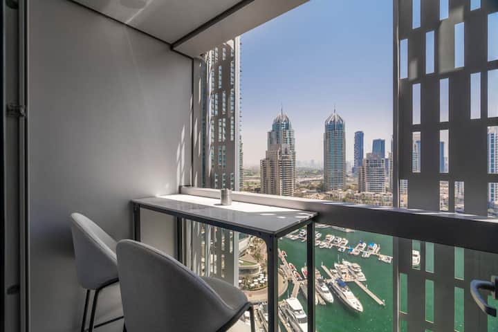 Guestready - Canal View With Infinity Pool - Dubai Marina