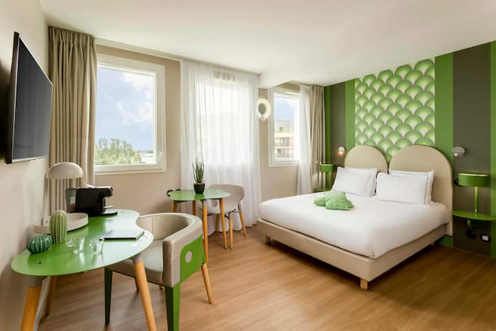 Appart'city Collection Paris Vélizy- Double Studio - Chaville