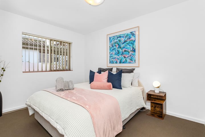 3 Cute Cunningham Close To Subiaco - Sleeps 2 - Nedlands