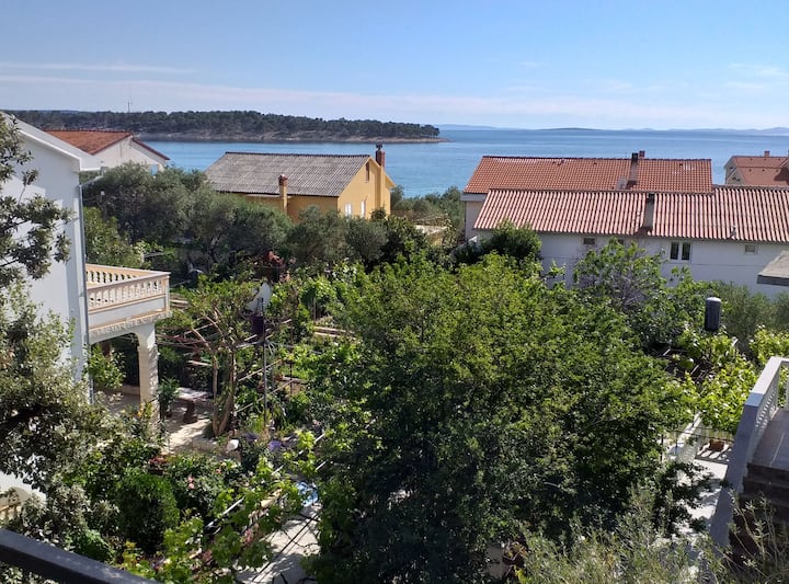 Apartments Lavanda & More - 3 Bedroom With Terrace - Rab