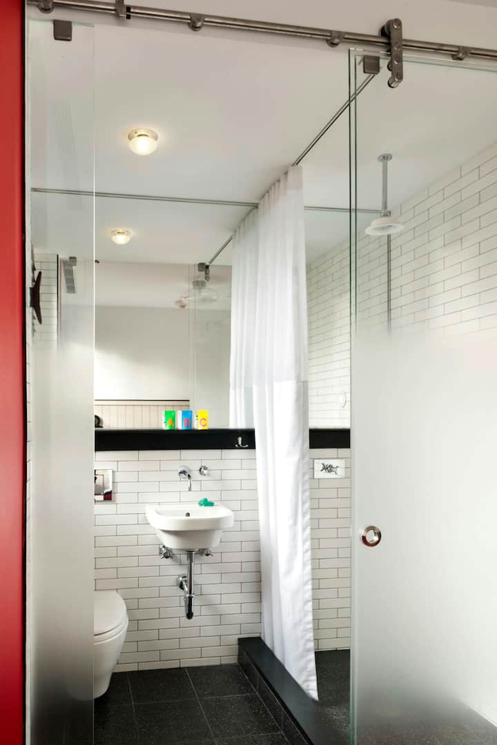 Pod 39 - Your Home Base In Murray Hill - Manhattan, NY