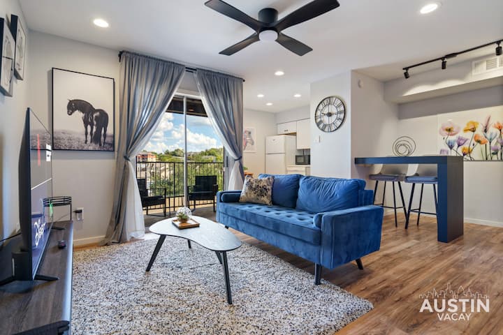 Comfy Atx Apt | Balcony + Smart Tv + Free Parking - Southpark Meadows - Austin