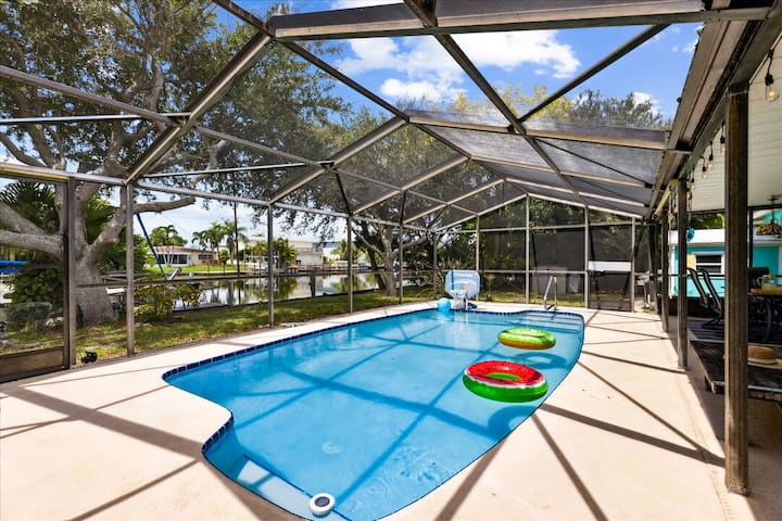 Sunset Beauty W/ Private Pool & Canal View! - Cocoa Beach, FL