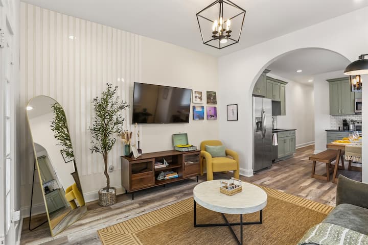 Moss & Magnolia | Elegant 3br Near Superdome - New Orleans, LA