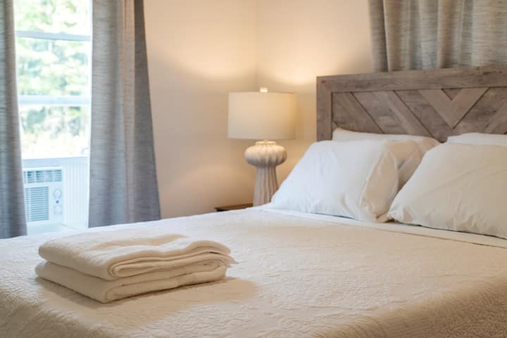 Hike Acadia | Walk To Lobster, Coffee, Bakery! #3 - Bar Harbor, ME