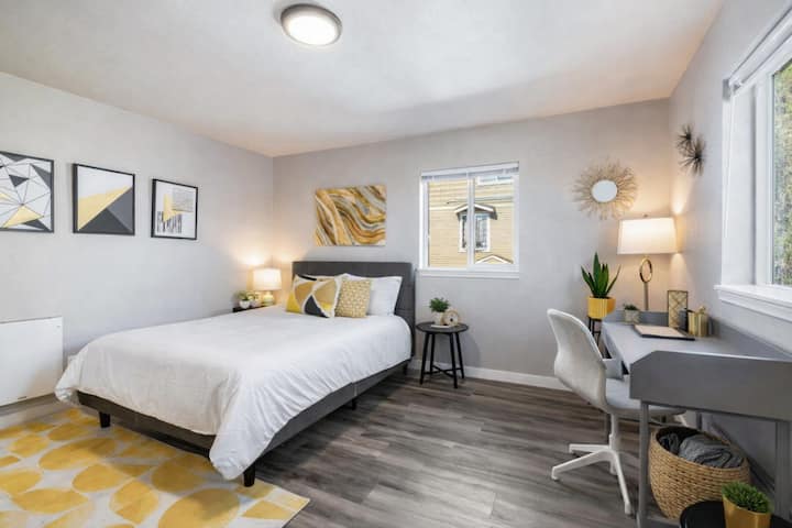 Charming Downtown Studio Near Hospitals - Unit 9 - Tacoma, WA