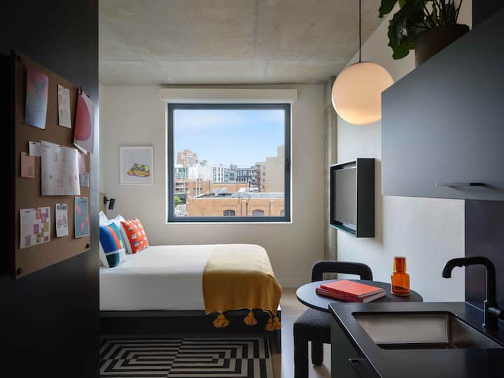 Queen Room At Penny Williamsburg, Pet-friendly! - New York